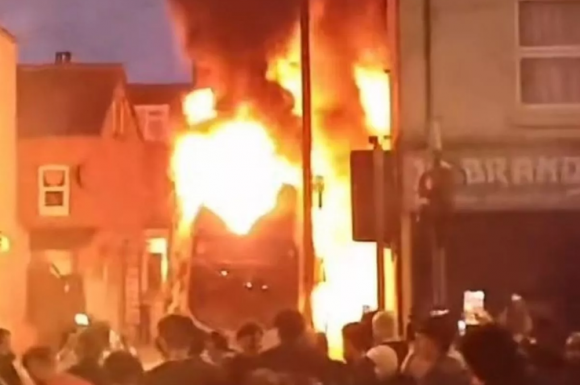 Lessons for social workers from the Harehills riot | BASW