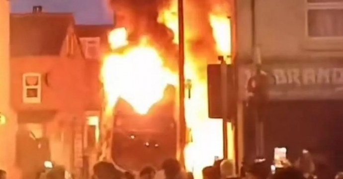 Lessons for social workers from the Harehills riot | BASW